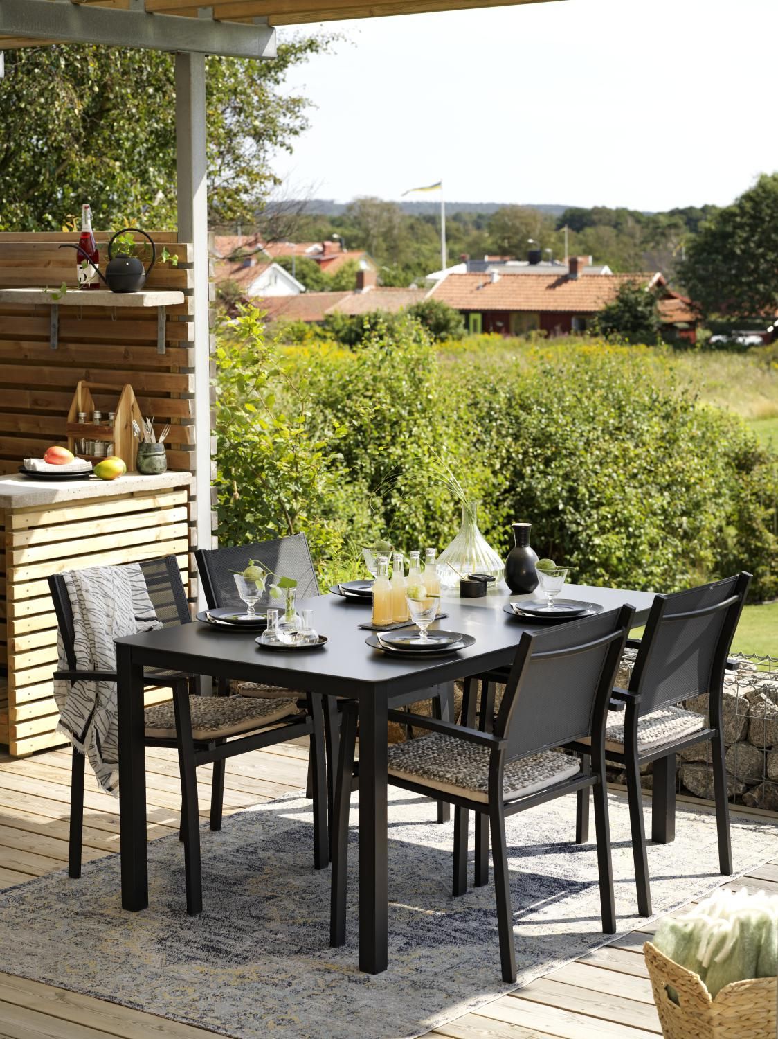 Kloven outdoor table store